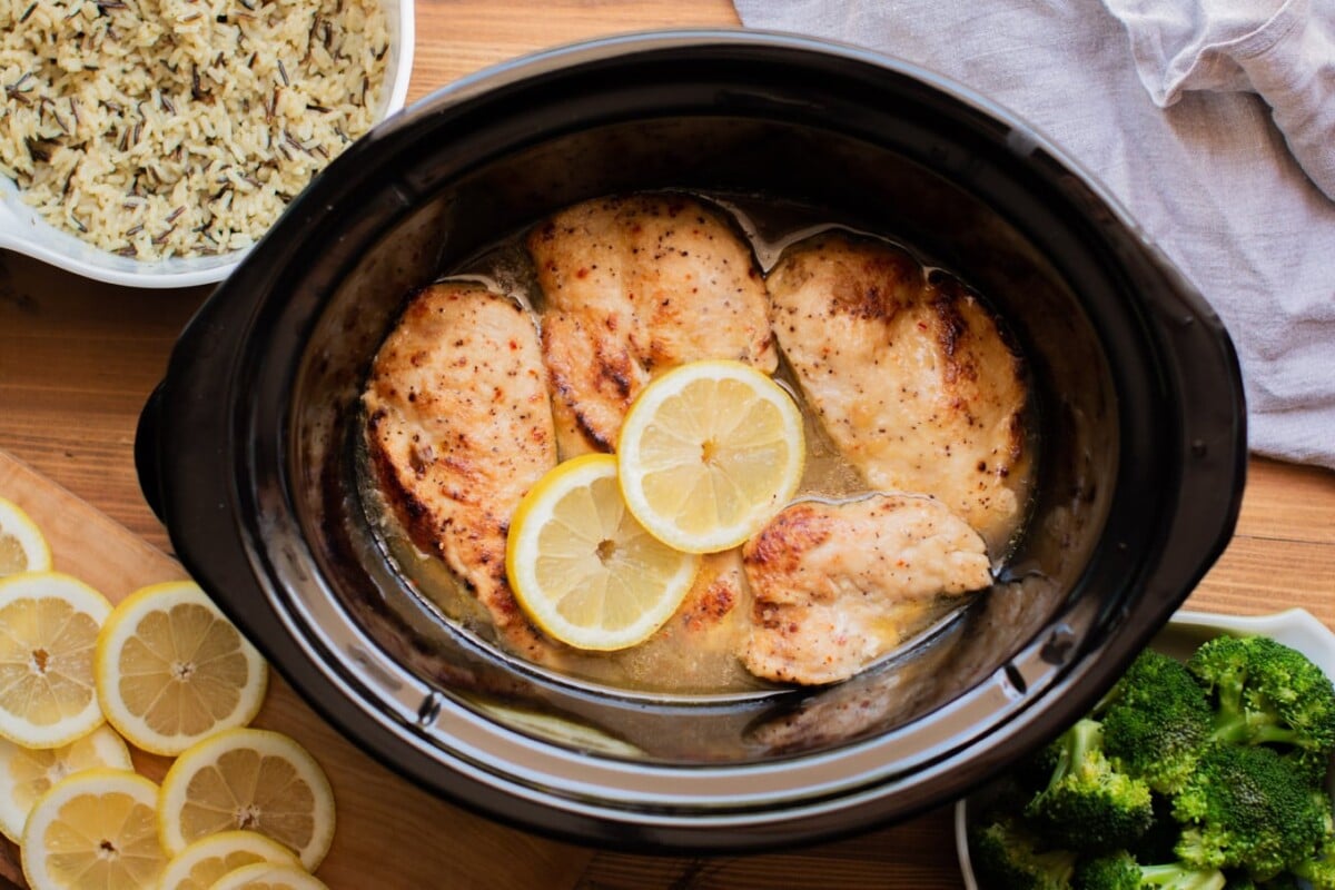 Slow Cooker Lemon Chicken - The Magical Slow Cooker