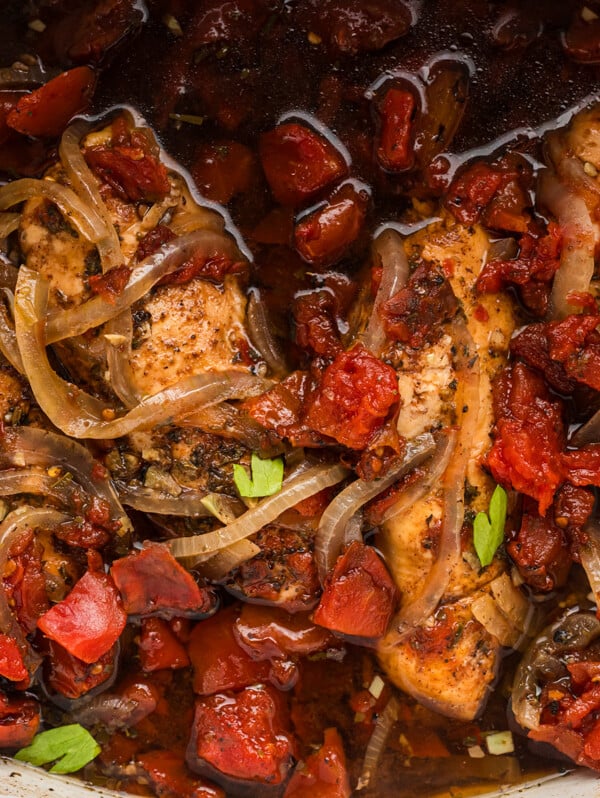 Slow Cooker Balsamic Chicken - The Magical Slow Cooker