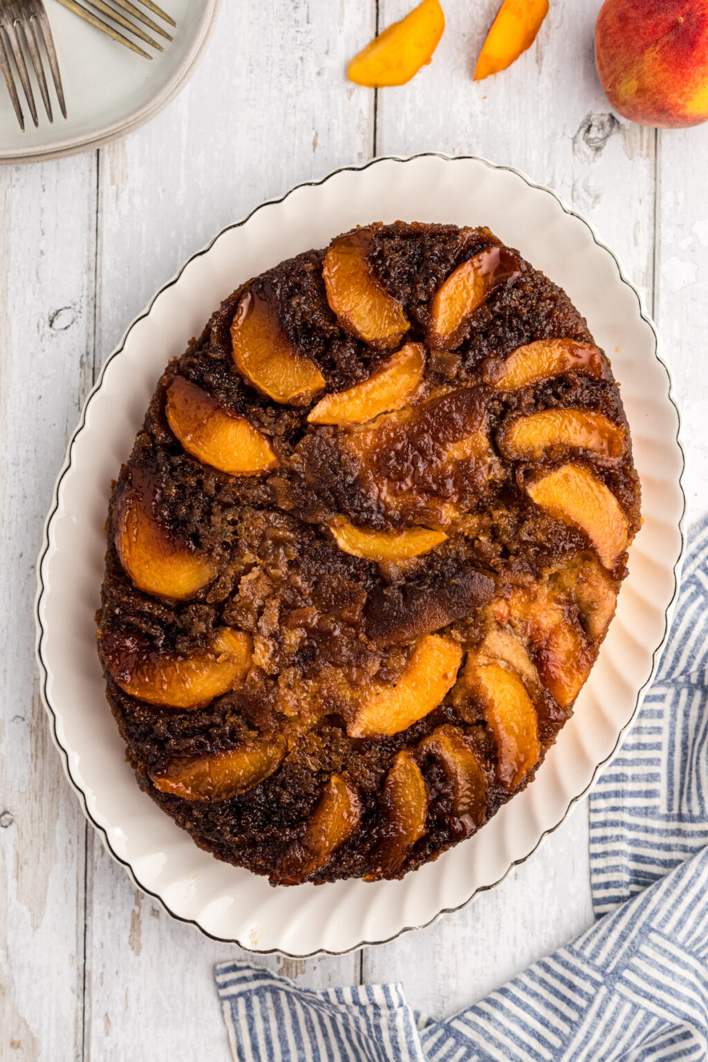 Slow Cooker Peach Upside Down Cake - The Magical Slow Cooker