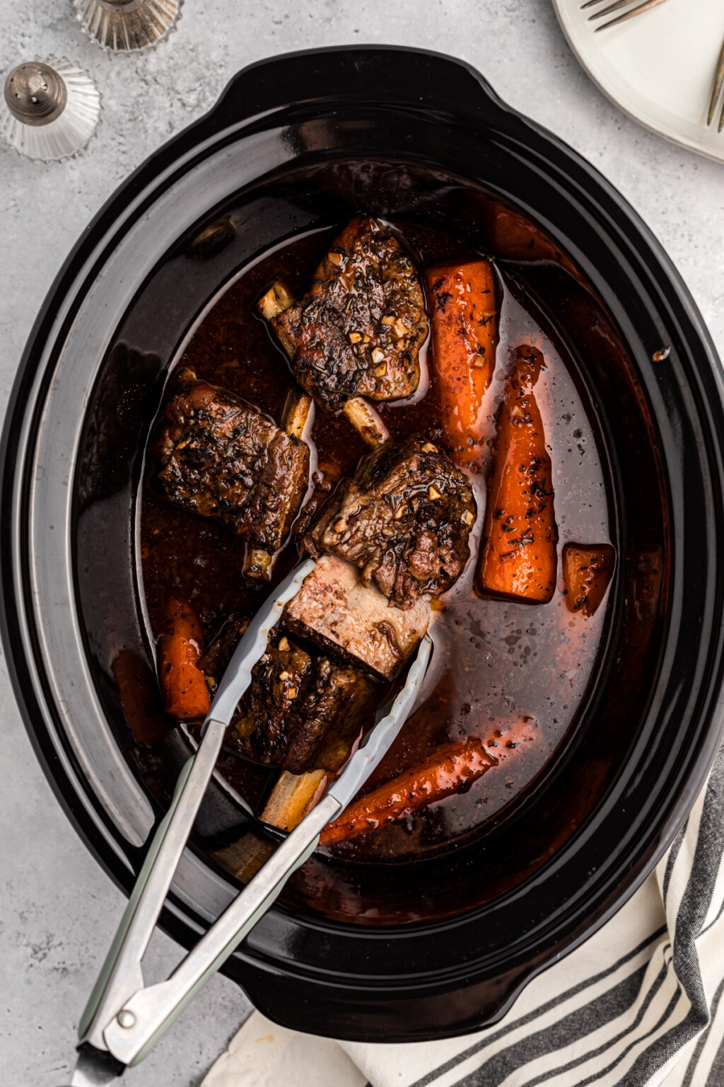 Slow Cooker Short Ribs - The Magical Slow Cooker