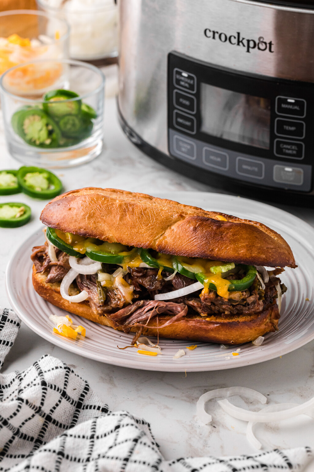 Slow Cooker Jalapeno Beef Sandwiches - The Magical Slow Cooker