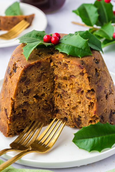 Slow Cooker Figgy Pudding - The Magical Slow Cooker