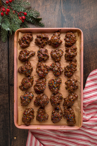 Slow Cooker Turtles {with Rolo's} - The Magical Slow Cooker